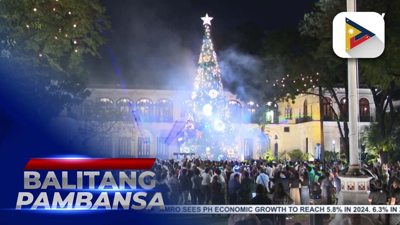 PBBM, FL Liza Marcos leads Christmas tree lighting ceremony at Palace ...