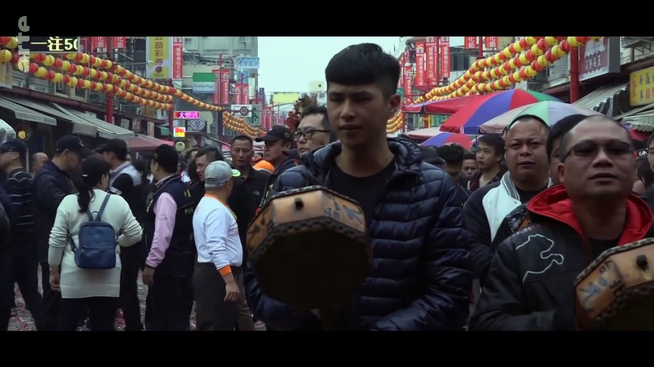 Triads: The Chinese Mafia Conquering the World 3of3 Serving the Red ...