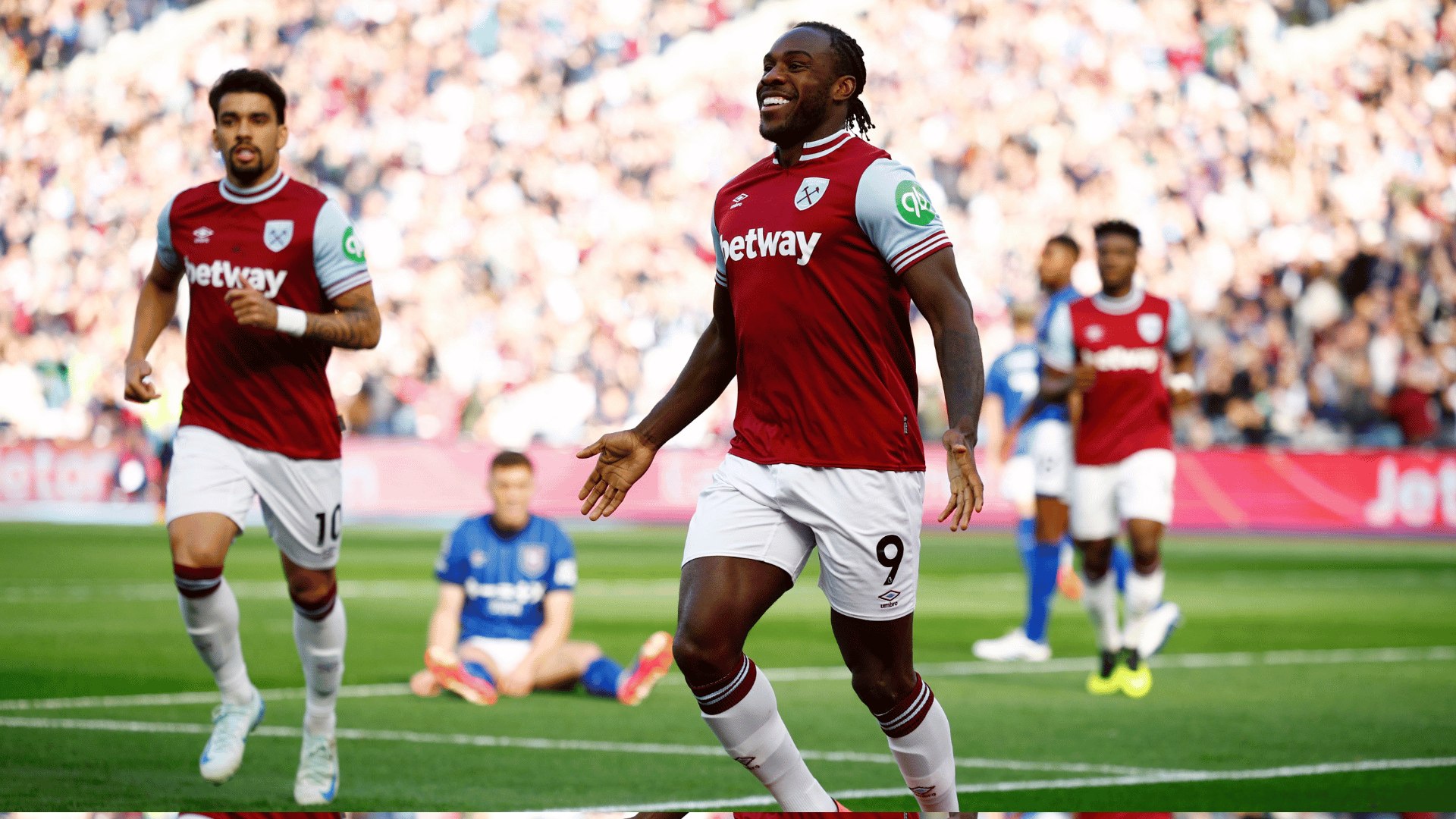 Michail Antonio, West Ham player, Involved In a Car Accident | beIN SPORTS