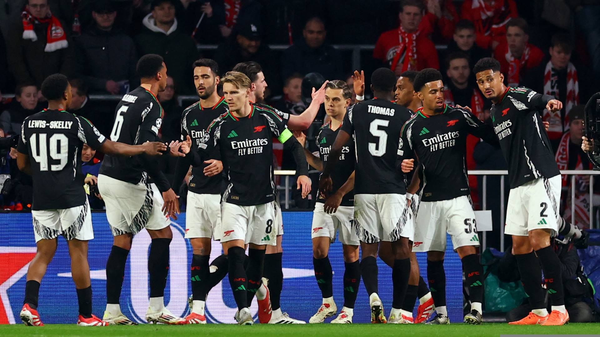 (VIDEO) All the Goals from PSV vs Arsenal FC in the UEFA Champions ...