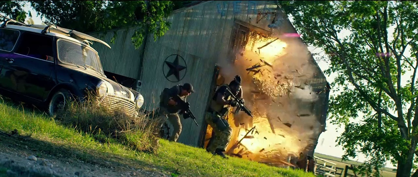 Transformers : l'âge de l'extinction (2014) - Bande annonce - Vidéo ...