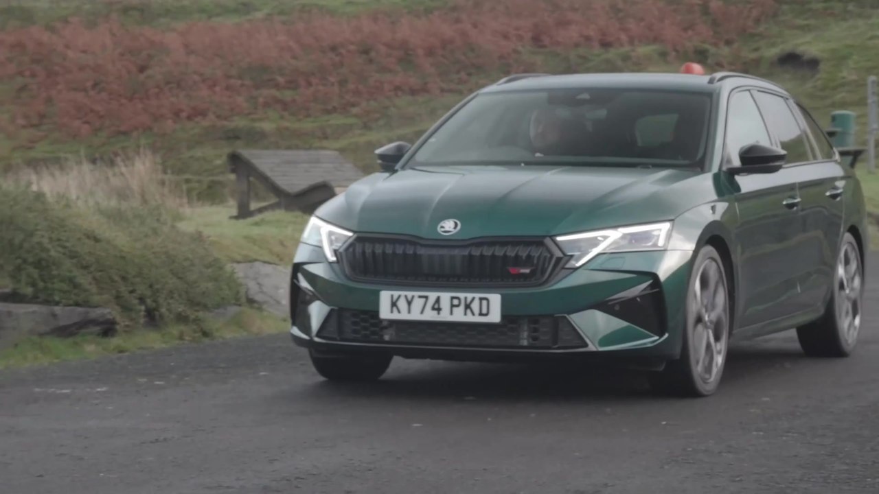 Skoda Octavia VRS Preview in Royal Green - video Dailymotion