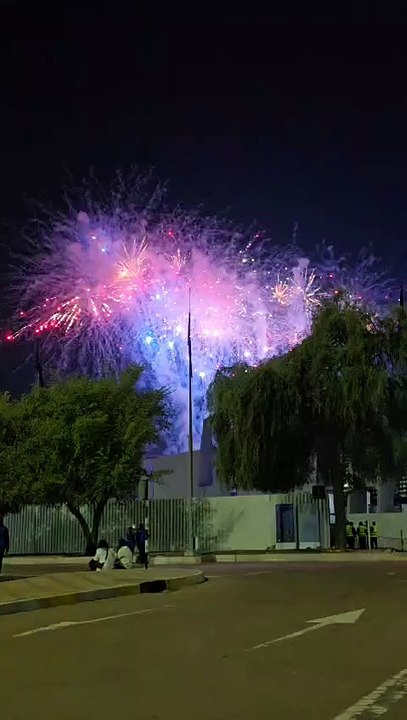 Fireworks at Coldplay concert - video Dailymotion