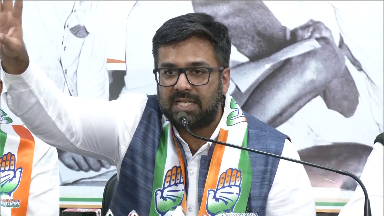 Hn_Ani2_Gj_Ahmd_Congress_Leader_Ranga_Rajan_Mohan_Kumar_Pc_02-48-47 ...