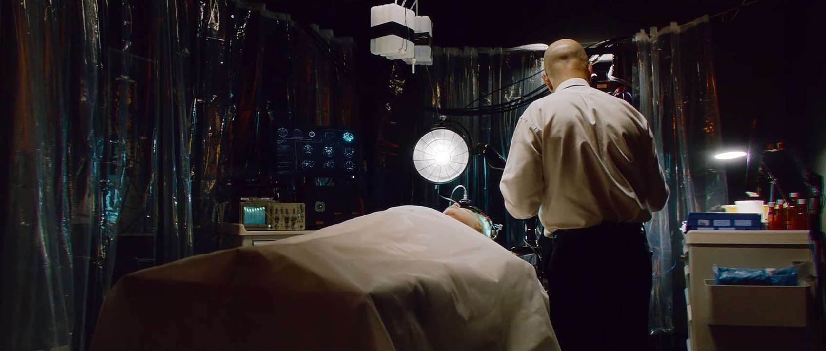 Creep Box - Official Trailer - Vídeo Dailymotion