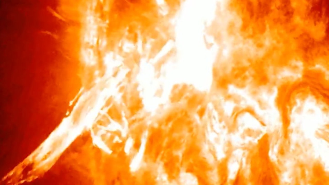 Sun Blasts X1.8-Class Solar Flare - See NASA Spacecraft Views - video ...