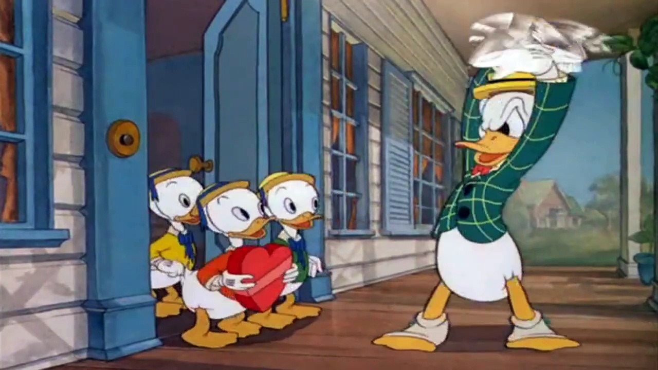 Donald Duck Cartoons 17 - Mr. Duck Steps Out 1940 | Donald Daisy and ...