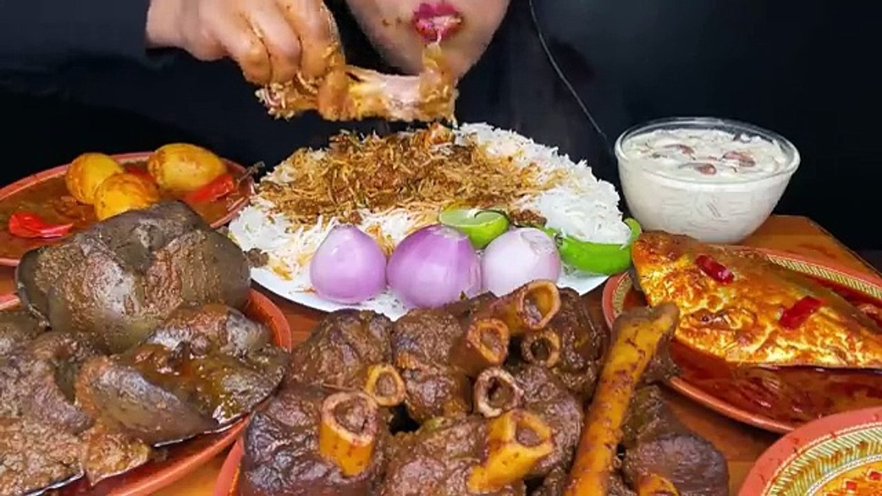 ASMR EATING MUTTON CURRY,LIVER CURRY,FISH CURRY,SPICY CHICKEN CURRY,WHITE RICE,FOOD,spiceasmr ...