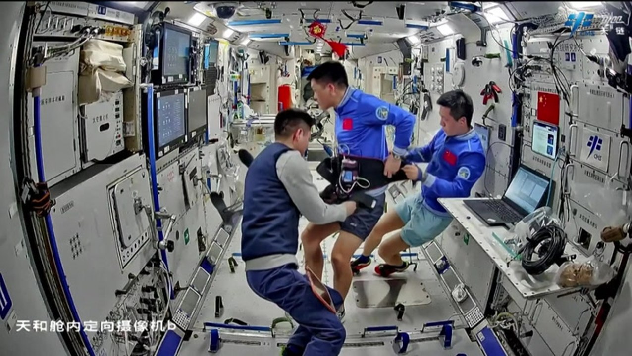 Chinese Astronauts: Conduct Experiments And Maintenance On Tiangong Space Station - video ...