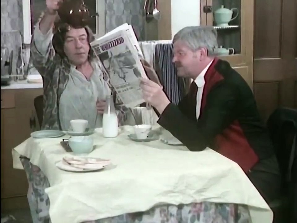 Benny Hill - The Handyman (1976) - video Dailymotion