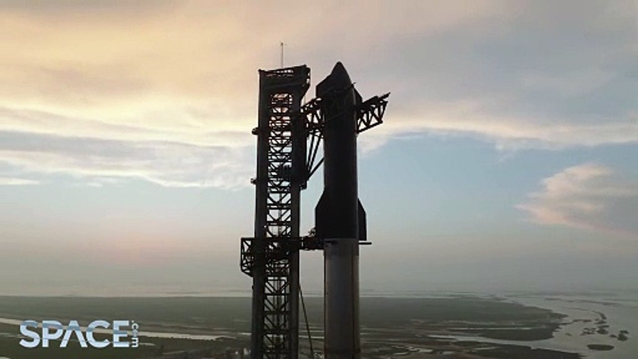 Amazing Aerial Footage Of SpaceX Starship Ahead Of A Space Launch ...