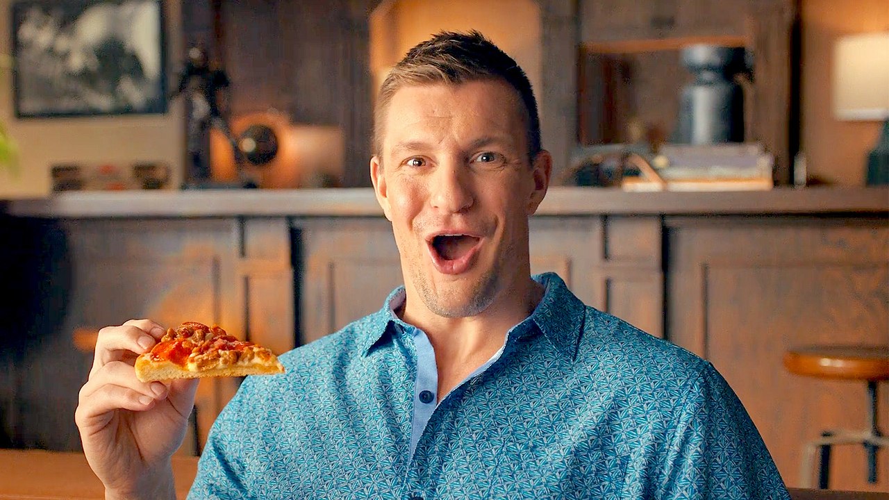 Pizza Hut Super Bowl 2025 Commercial with Rob Gronkowski - video ...
