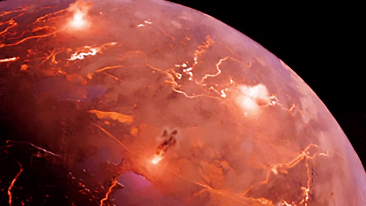 Lo-Like Volcanic Moon May Have Been Discovered Orbiting Exoplanet WASP ...