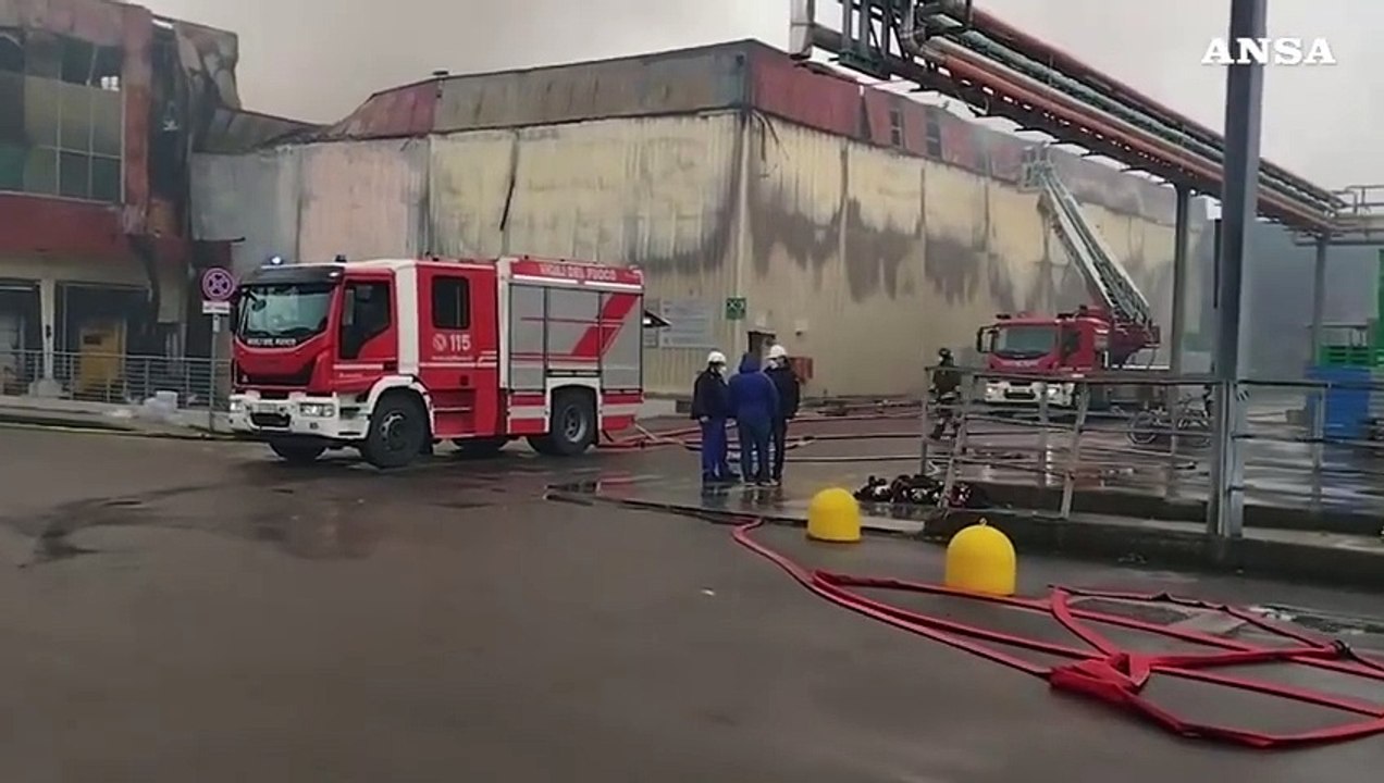 Incendio all'Inalca di Reggio Emilia, rilievi sulla qualita' dell'aria ...