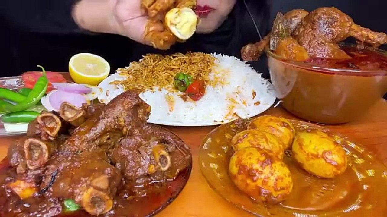 ASMR EATING SPICY MUTTON CURRY,SPICY CHICKEN CURRY,EGG CURRY,KING CHILLI _EATING SHOW_ spiceasmr ...