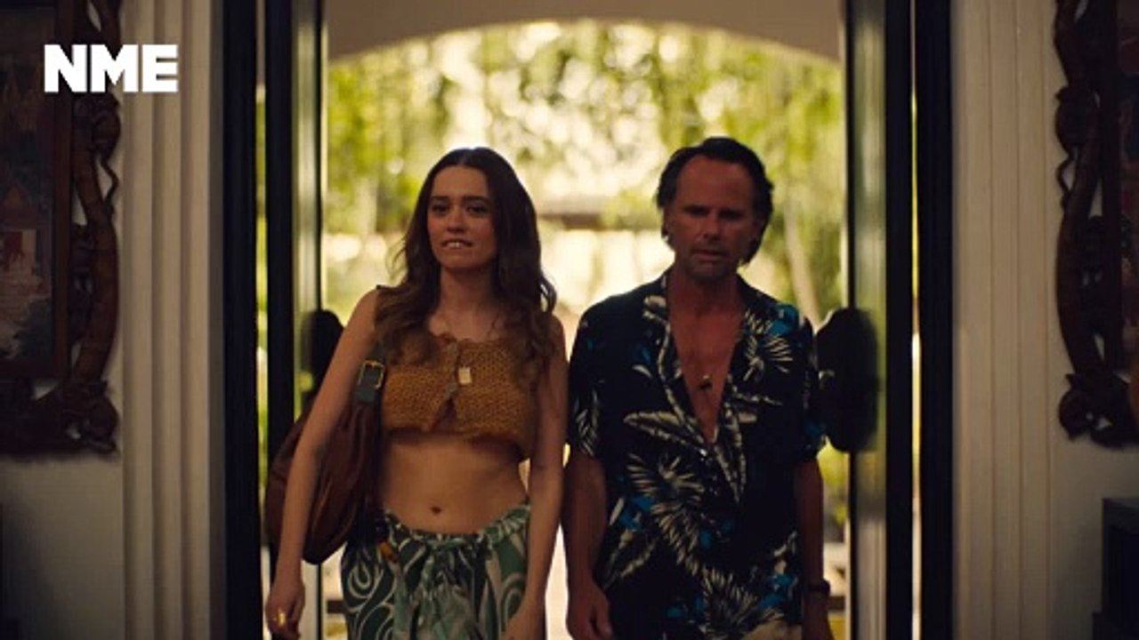 Aimee Lou Wood on 'The White Lotus' season 3 intro-banger and crafty Oasis fans - video Dailymotion