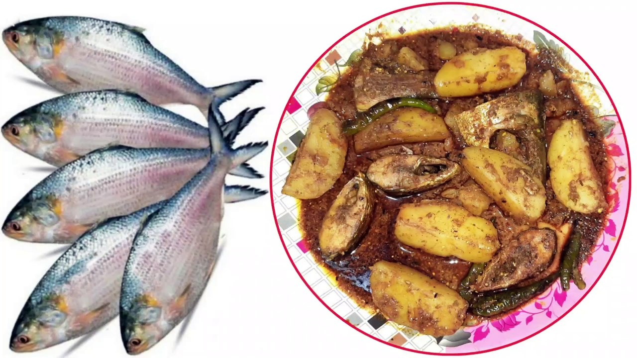 আলু দিয়ে ইলিশ মাছের ঝোল Aloo diye ilish macher jhal, Bengali Hilsa ...