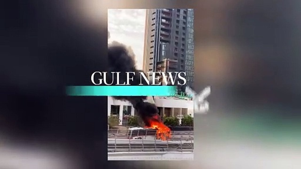 Fire engulfs public transport bus in Al Karama, Dubai - video Dailymotion