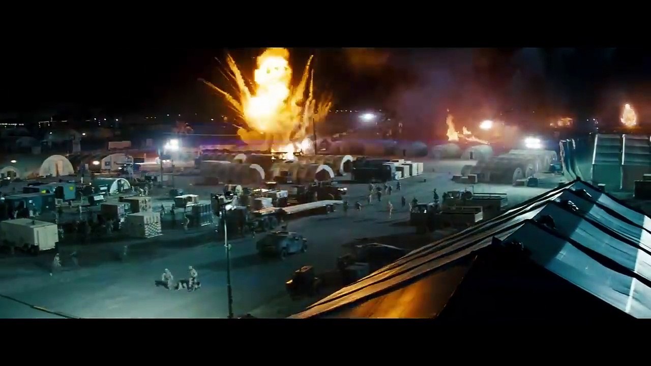 Blackout Attacks The U.S. Military Base - Transformers (2007) Movie ...