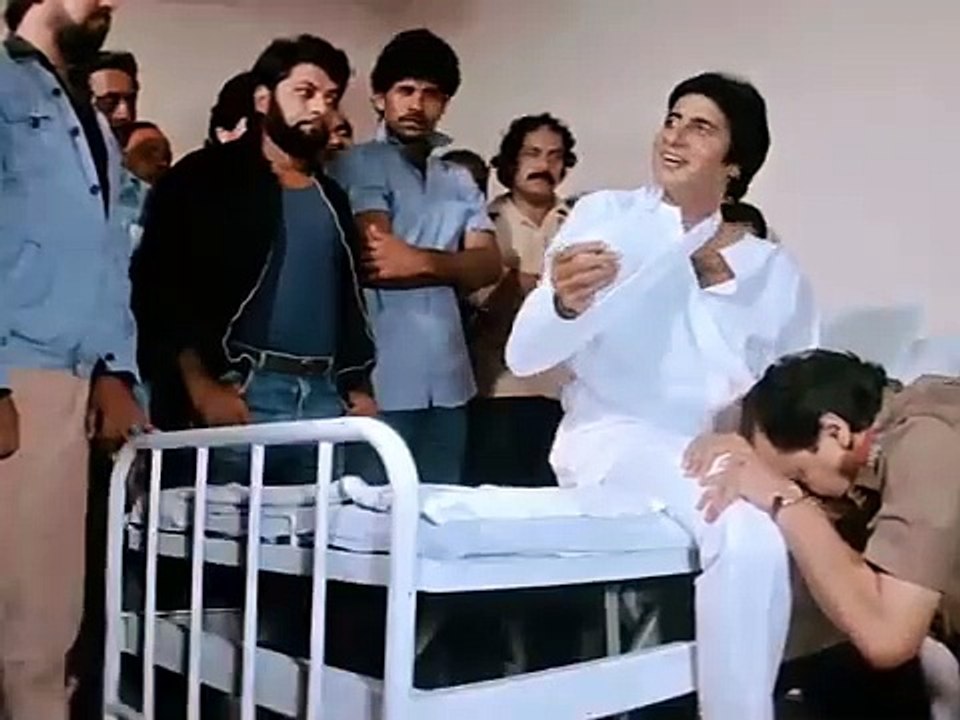 Amitabh Bachchan Vs mithun best action movie clips - video Dailymotion