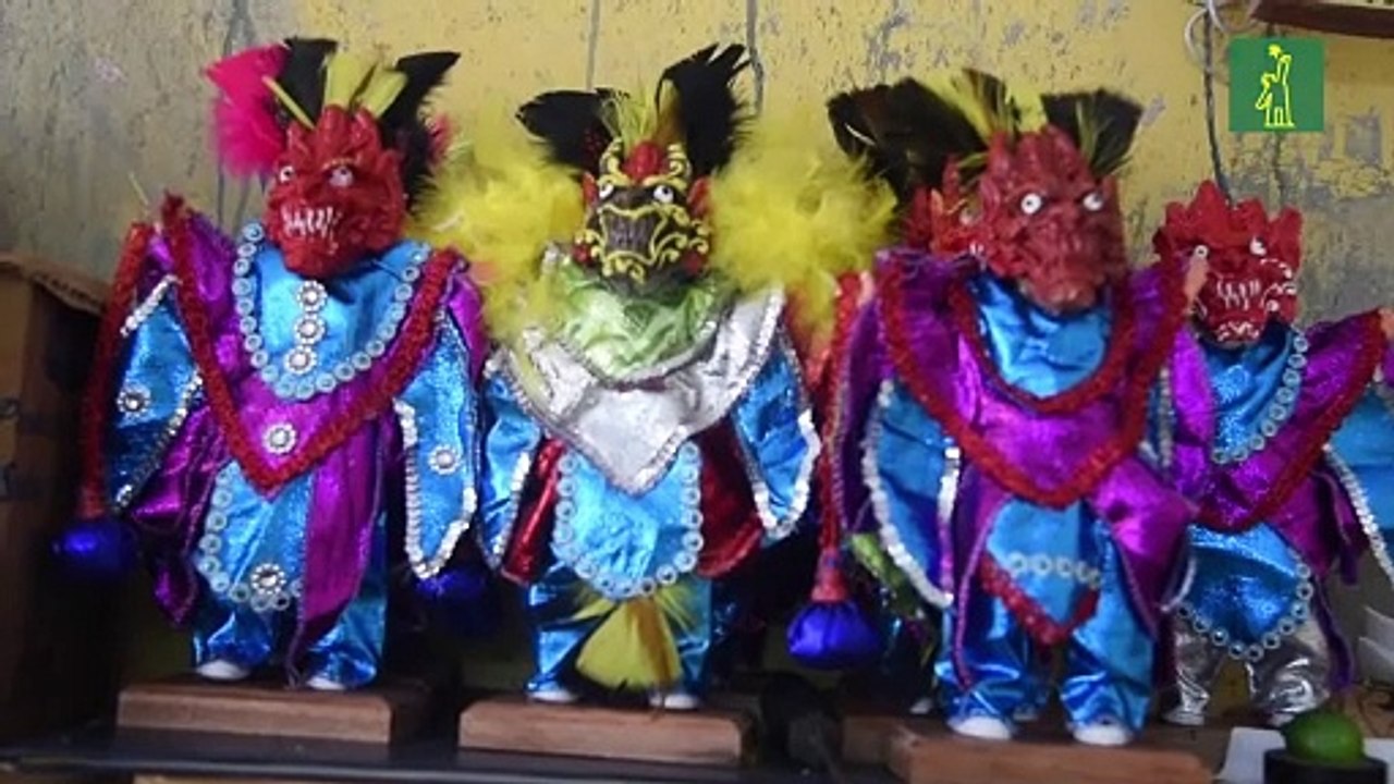 Chanina: el diseñador de trajes de diablos cojuelos - Vídeo Dailymotion