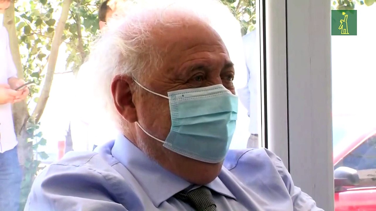 Presidente argentino Alberto Fernández recibe la vacuna Sputnik V ...