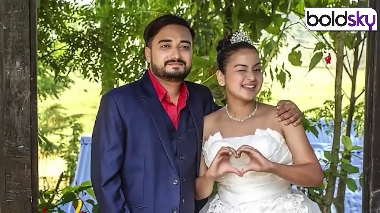 Crzana Subedi Returns To Nepal With Bibek Pangani Ashtiyan Visarjan Video Viral | - video ...