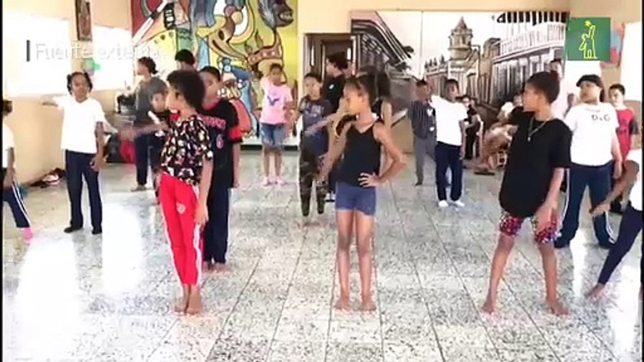 Las puertas de las Escuelas Libres están abiertas todo el año para ...