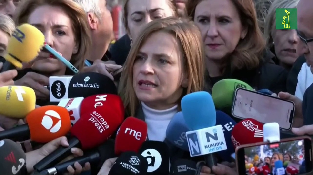 Suben a diez los muertos en incendio de Valencia y sigue la búsqueda de ...