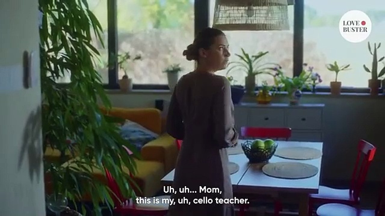 Female Professor Falls For Her Student - video Dailymotion