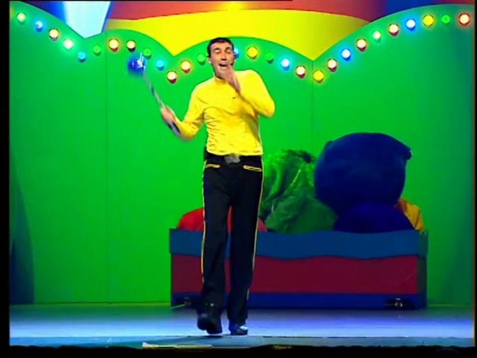 The Wiggles I Wave My Arms And Swing My Baton Live 2005...mp4 - video ...
