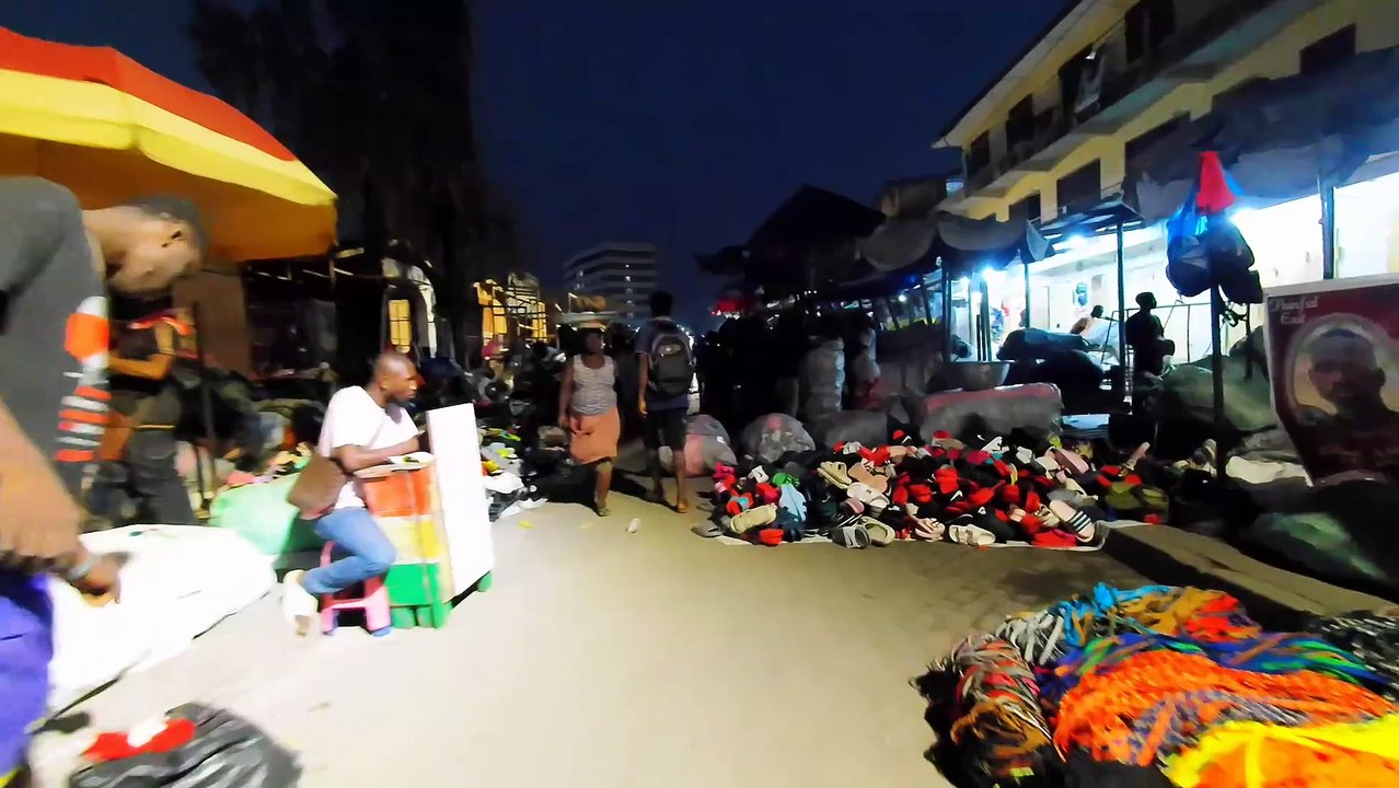 🇬🇭 4K WALKING TOUR IN AN AFRICAN SLUM COMMUNITY, ZONGO- ACCRA GHANA #ZONGO #ACCRA #4K #4KWALK ...