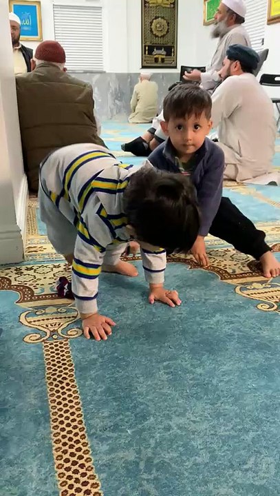 Cute Baby Offering Prayer - video Dailymotion