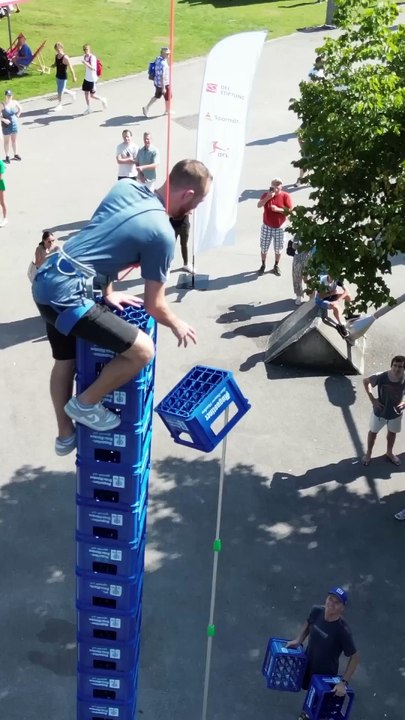 Crate Climbing - video Dailymotion