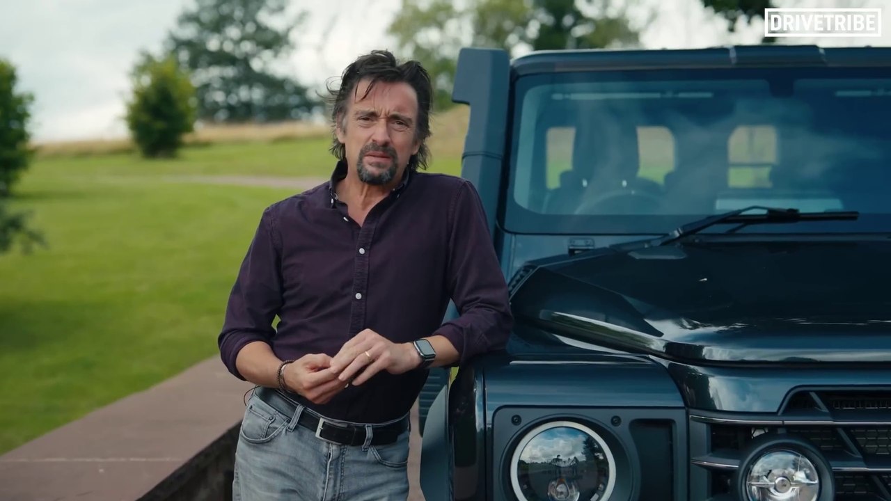 Richard Hammond DÉCOUVRE une INCROYABLE trouvaille de grange 🚙 Land ...