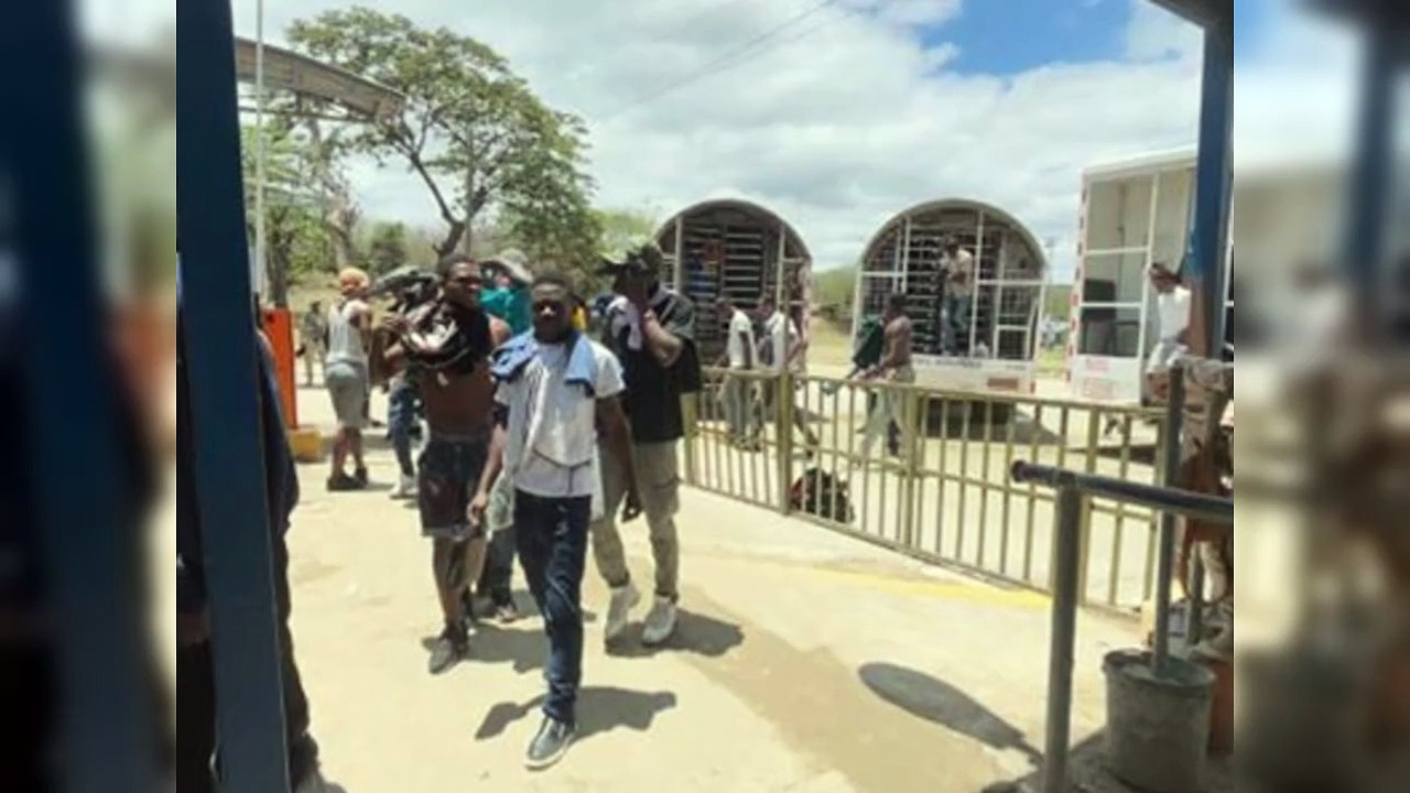 Migración anuncia el apresamiento de 1,234 haitianos - Vídeo Dailymotion