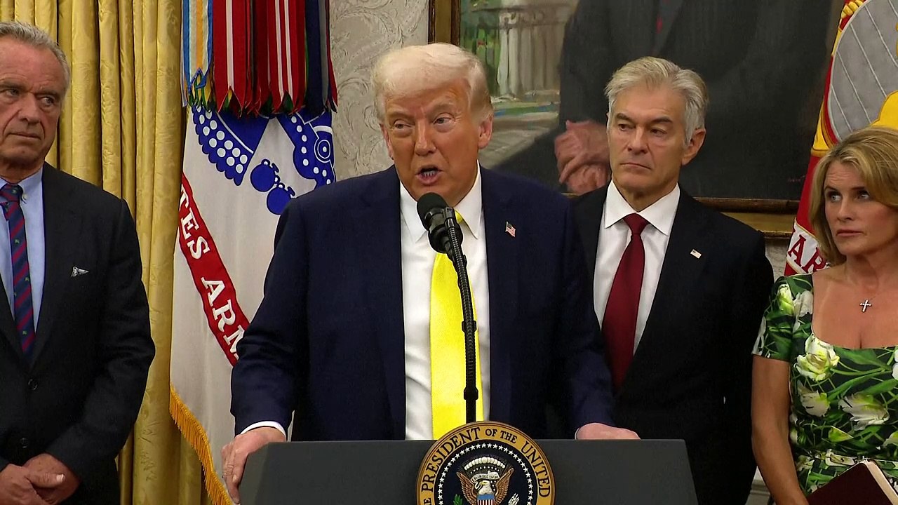 Jovem passa mal no Salão Oval - Vídeo Dailymotion