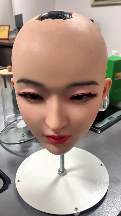 Dolls making stuff - video Dailymotion