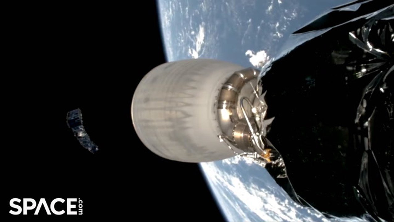 Watch This Amazing View From Space Of How SpaceX Starlink Satellites ...