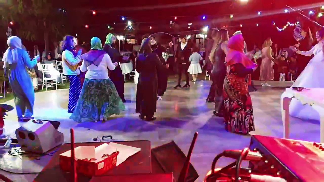 Dugunde Hareketli oyun Havasi Ilvanli - Dailymotion Video