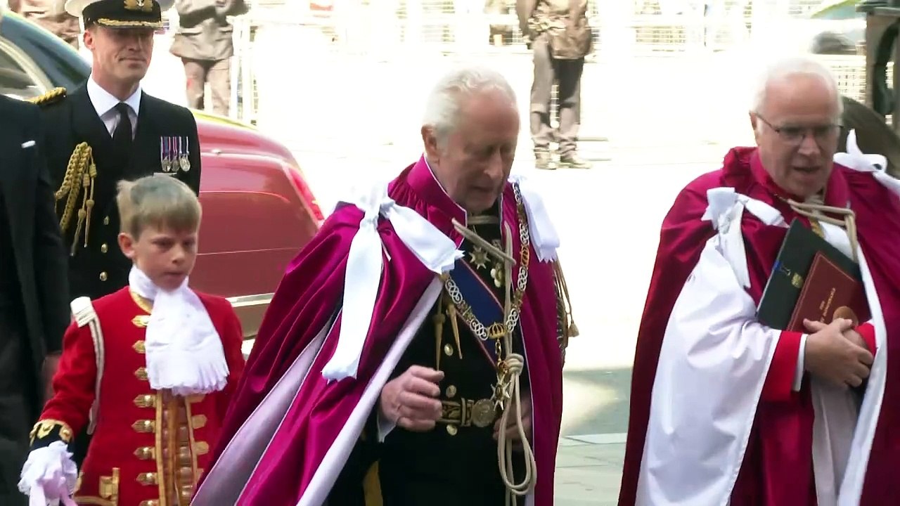 King and Prince mark anniversary of Order of the Bath - video Dailymotion