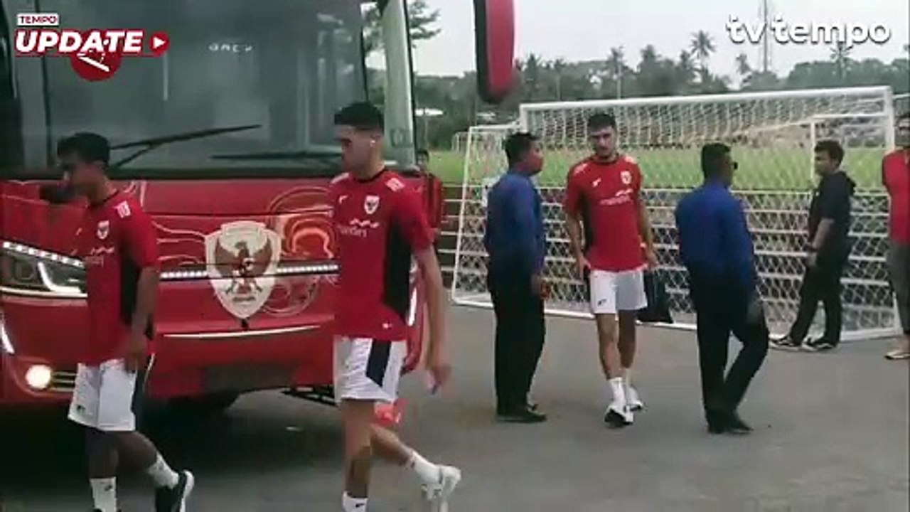 Beckham Putra Gabung Timnas Indonesia, Ikut Pelatihan di Bali - video Dailymotion