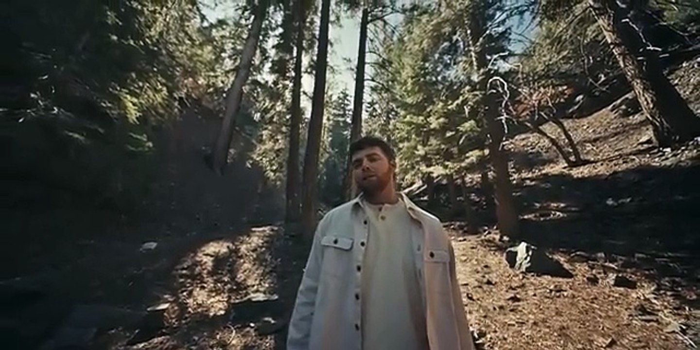 Alex Warren - Ordinary (Official Music Video) - video Dailymotion