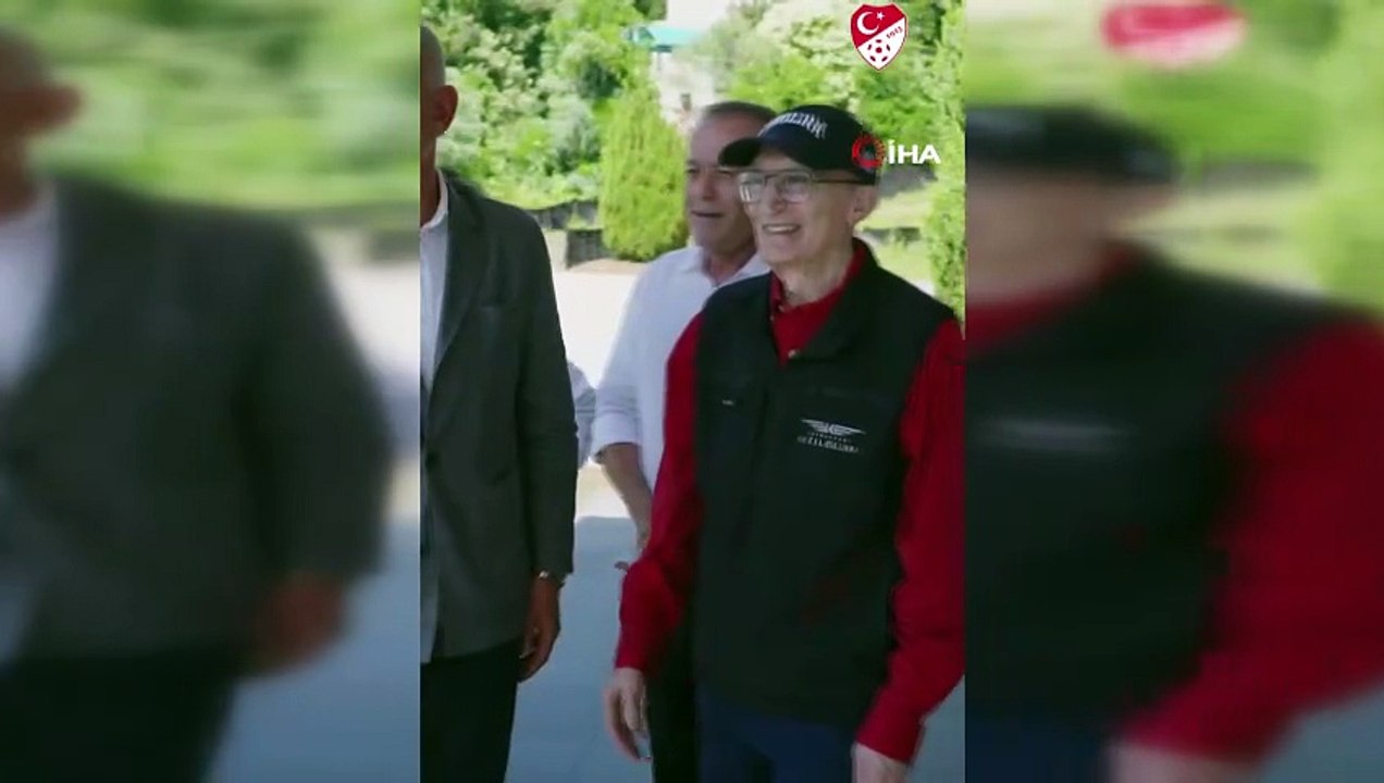 A Milli Takım'dan Aziz Sancar'a ziyaret - Dailymotion Video