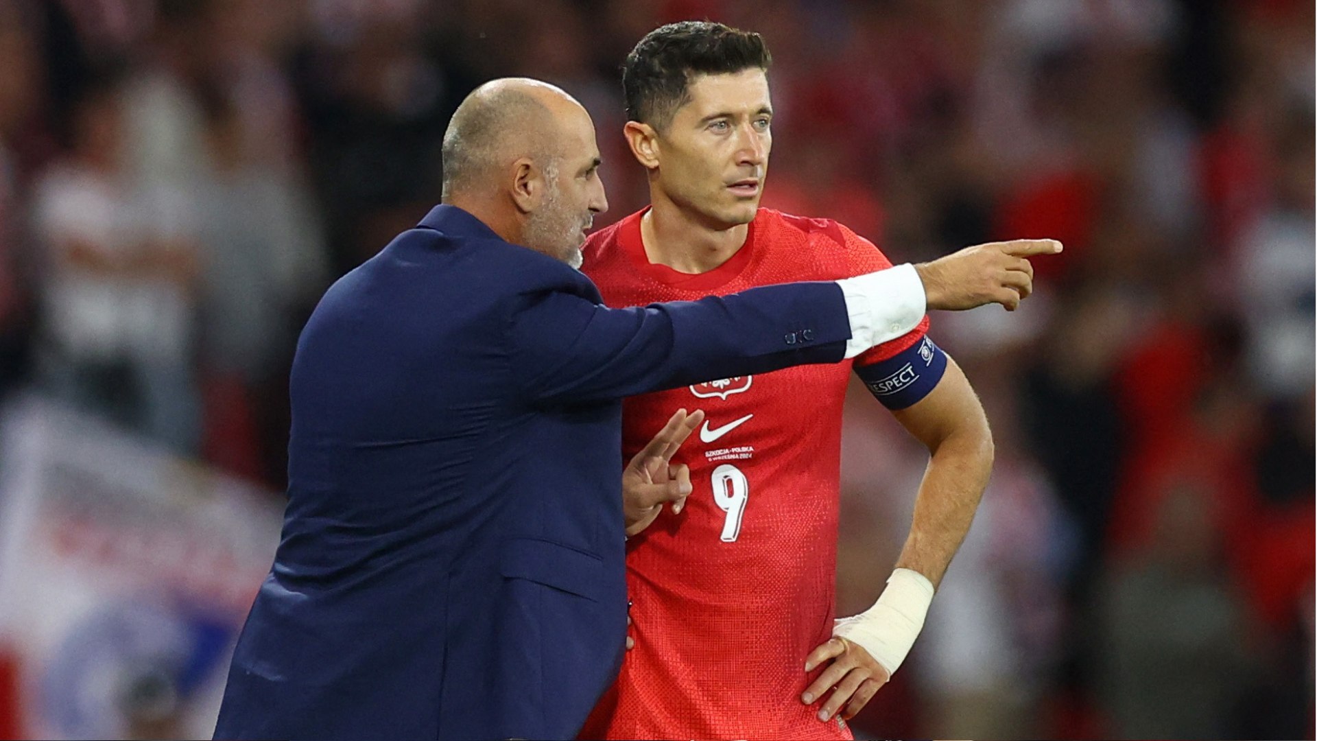 Lewandowski logra que despidan al entrenador de Polonia tras renunciar ...