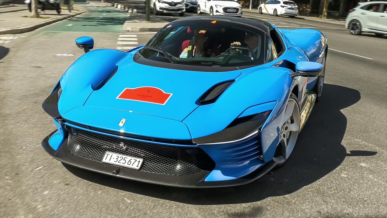 Supercars Arriving - LaFerrari Aperta, Daytona SP3, 812 Competizione ...