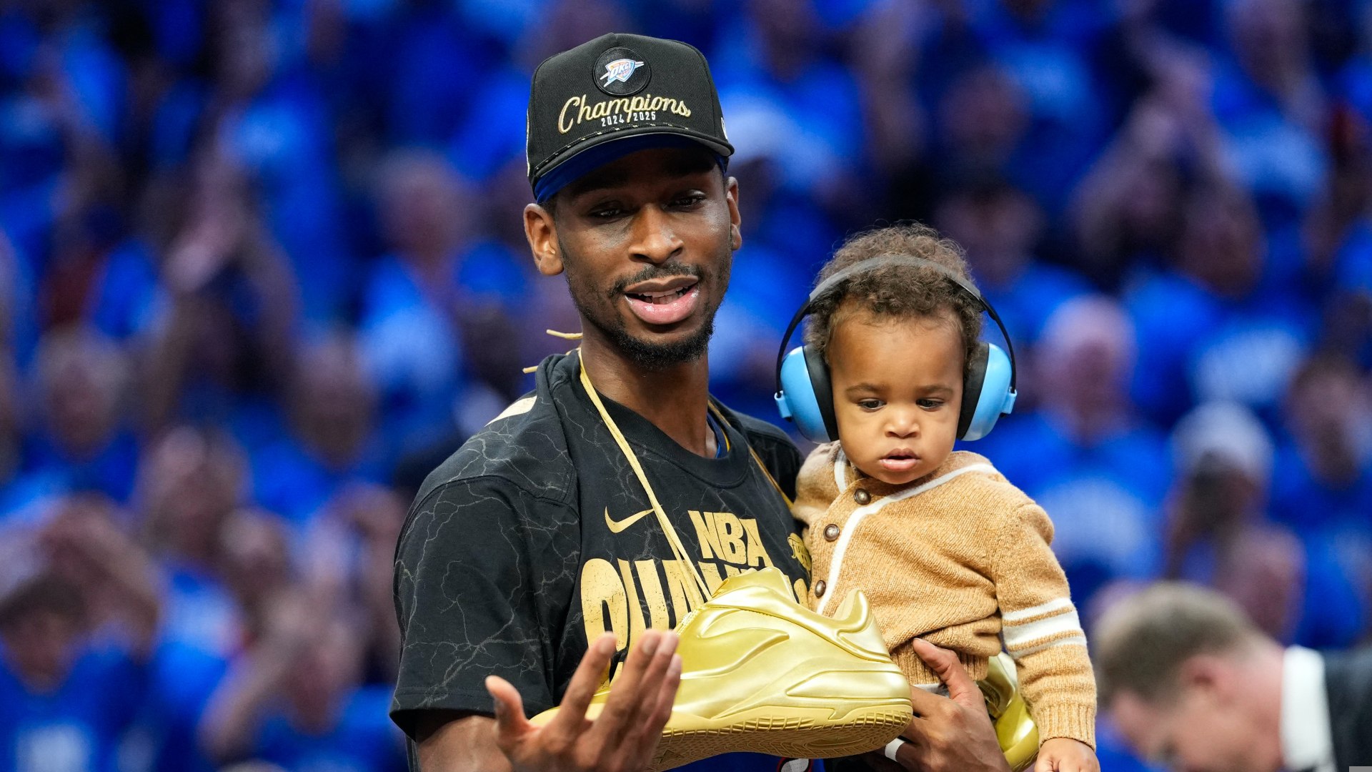 Historic Deal Keeps Shai Gilgeous-Alexander in Oklahoma City Through ...