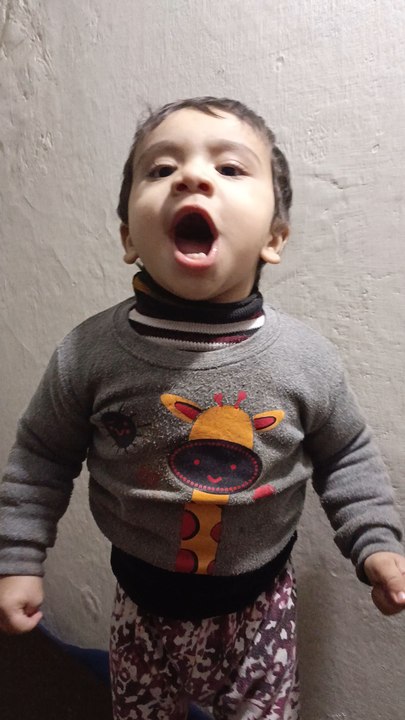 Fearless Baby Is Dancing at the Edge of Bed - video Dailymotion