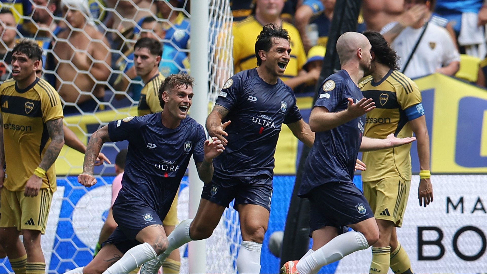 The PE Teacher Who Scored Against Boca Juniors at the Club World Cup ...