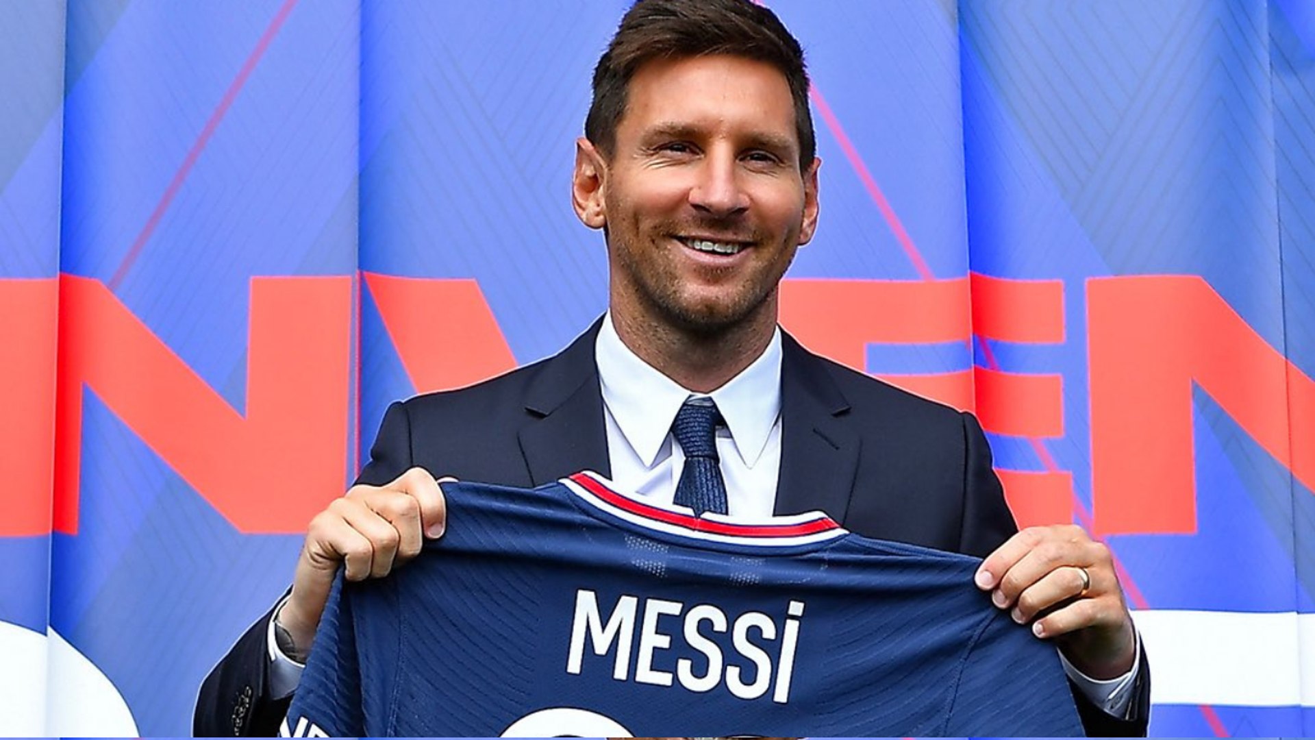 “See you on Sunday”: PSG special birthday greeting to Messi | beIN SPORTS